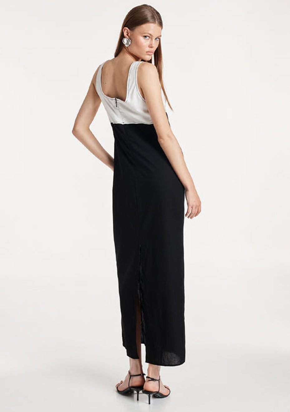 Madison The Label - Mylee Maxi Dress - White/Black - Onceit